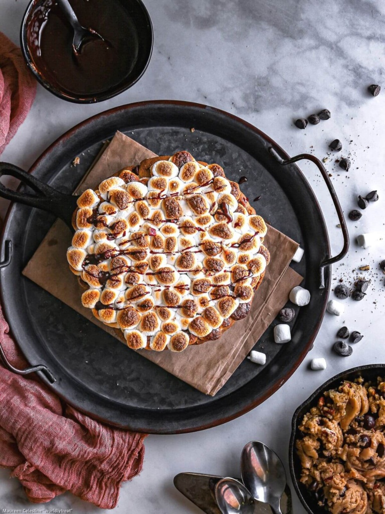 Mini Skillet Chocolate Marshmallow Cookies - Worldly Treat