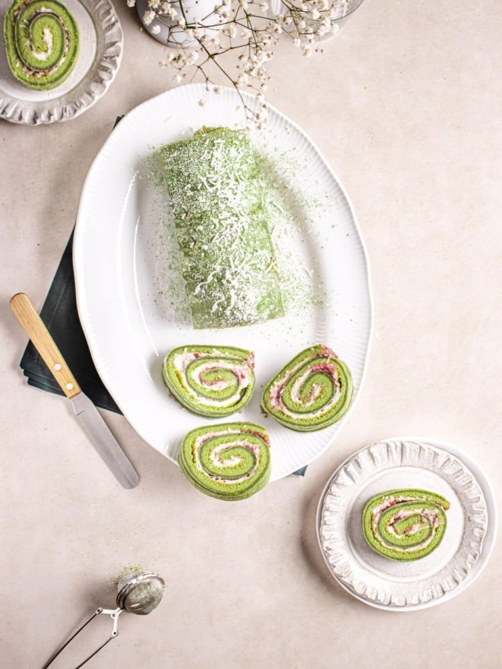 Matcha Roll Cake - Worldly Treat